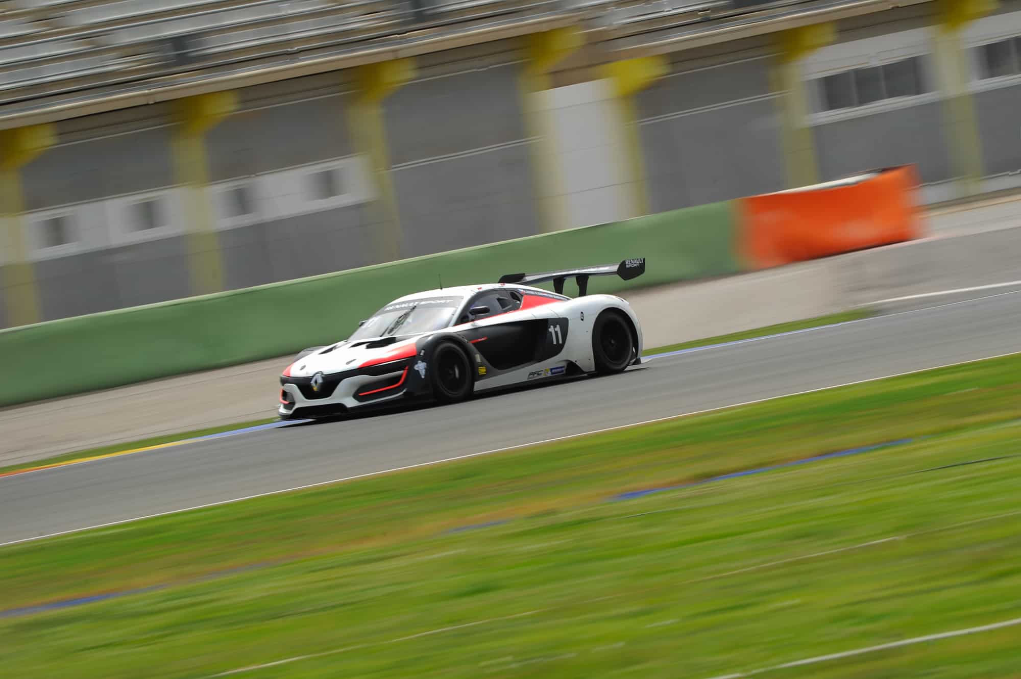 Ghirelli mit Bestzeit für Zele beim offiziellen RS01 Test — FormelAustria