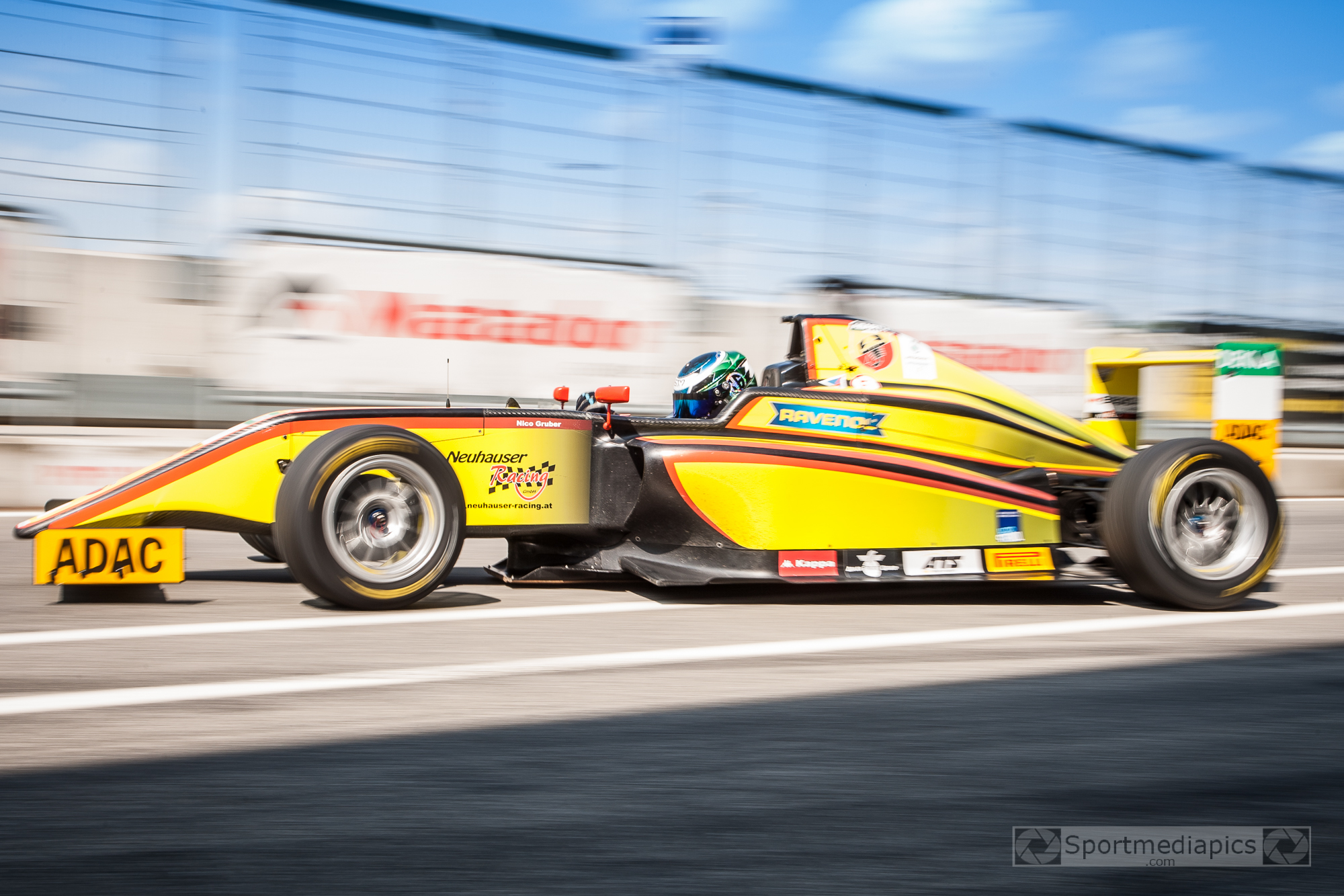 Perfekter Formel 4 Test für Gruber — FormelAustria